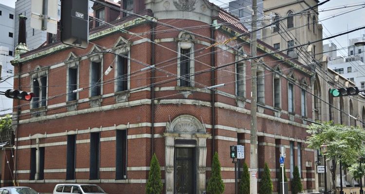 Enjoy the Retro Feel of Modern Japan! Five Famous Buildings in Osaka ...