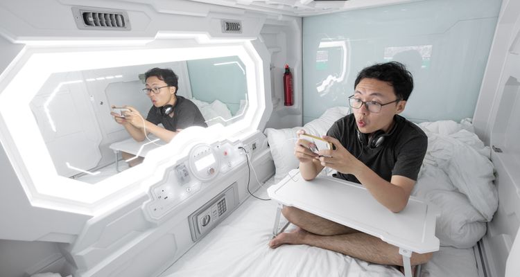 The Complete Guide to Japanese Capsule Hotels (And How to Find a Good ...